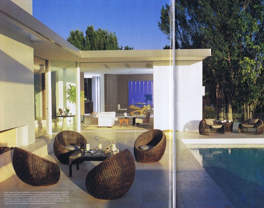 A Schematic Life: The Power of Four